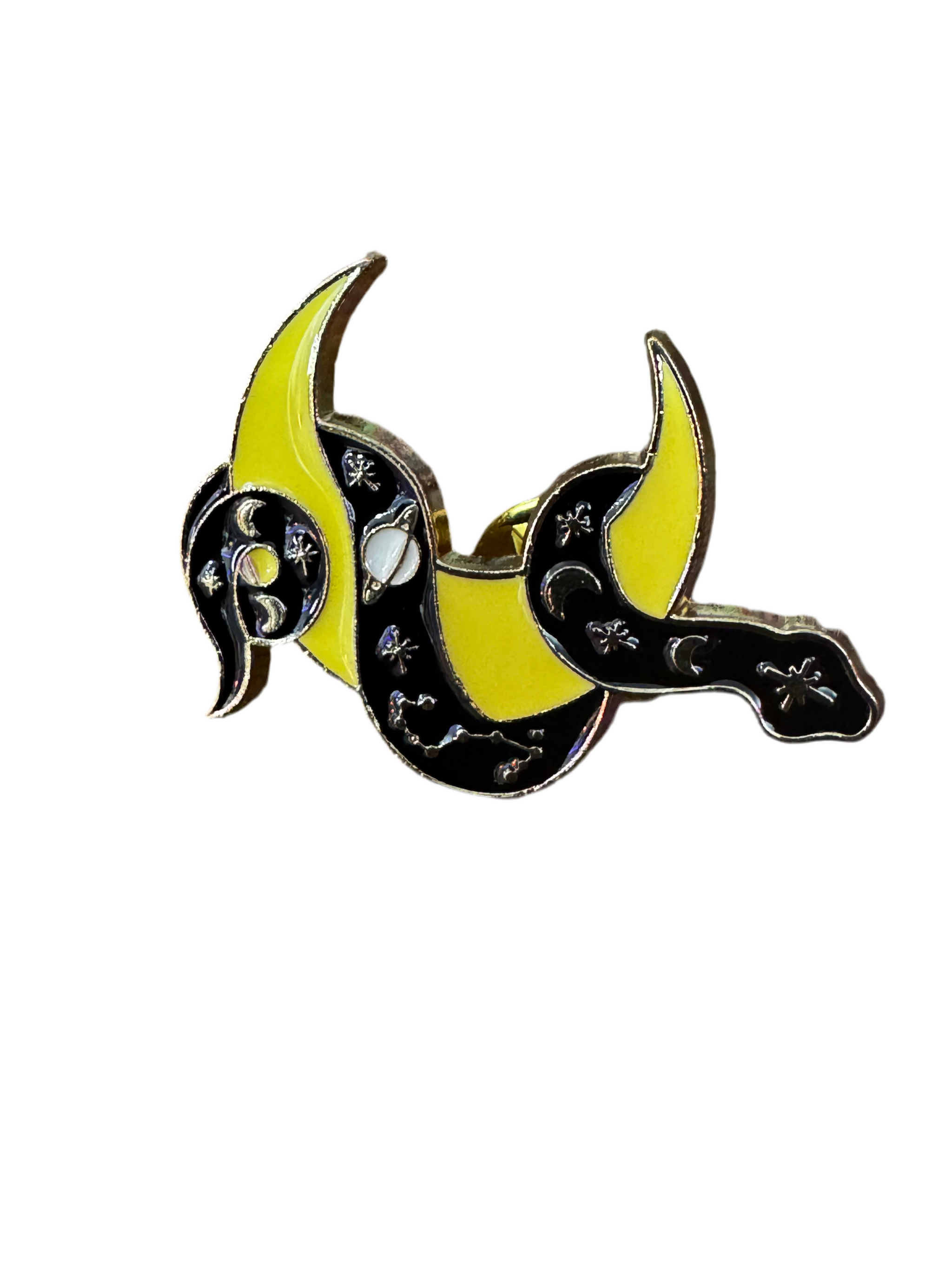 Pin Badge Snake&Moon